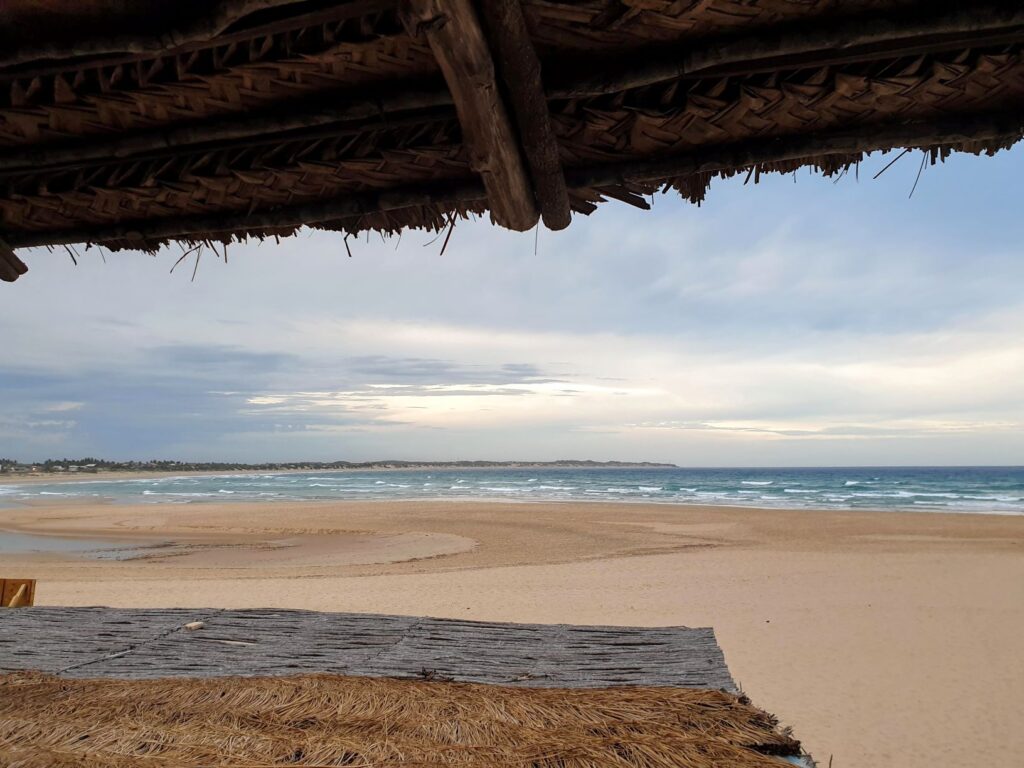 16 December 2021 - Maputo to Tofo Beach > N3 Aviation